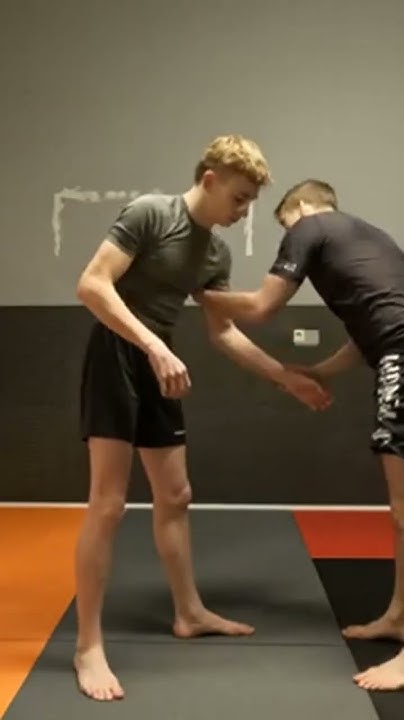 Armdrag to single technique - ARMDRAG SACRIFICE ENTRY - YouTube