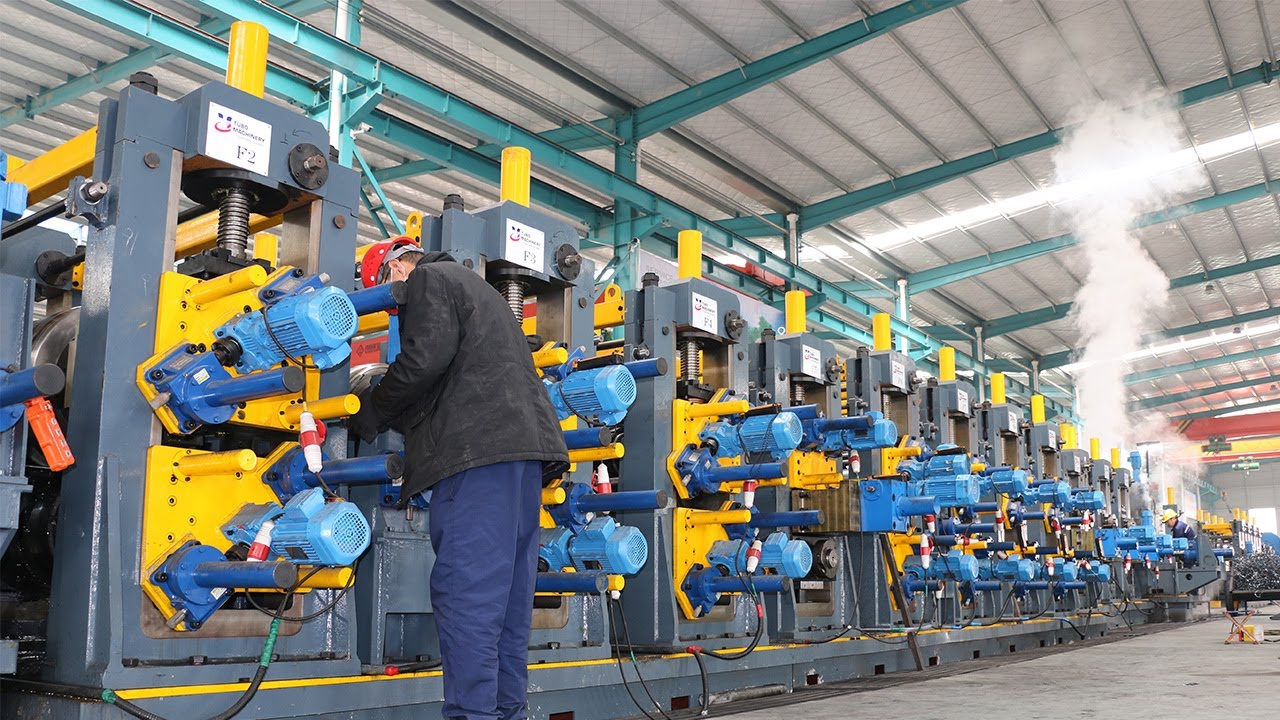 ERW200X200 Direct Forming to Square Tube Mill - YouTube