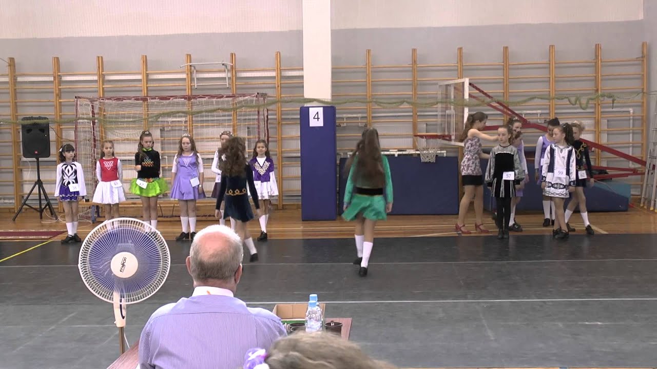 Beginners Treble Jig under 11 y.o. - YouTube