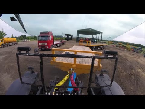 JCB Fastrac 3230 Backing up a 75ft Double trailer with Dolly - YouTube