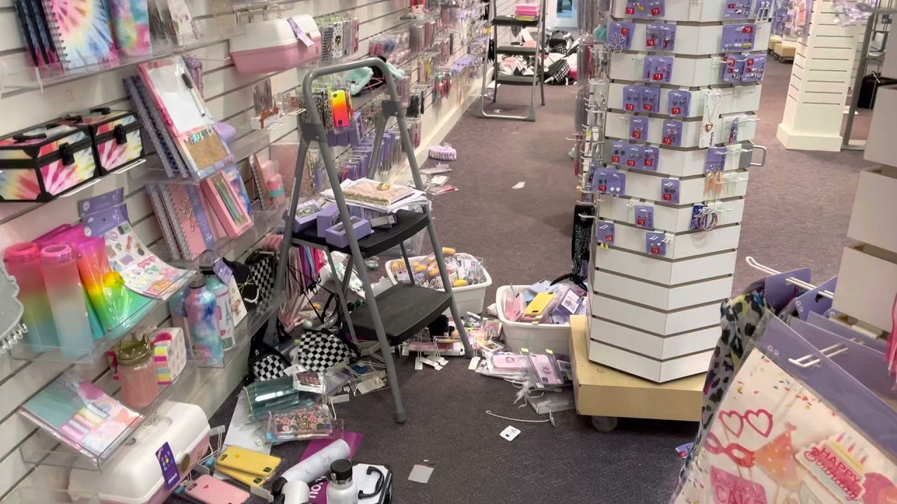 Black Friday 2021 (Destroyed Store) - YouTube