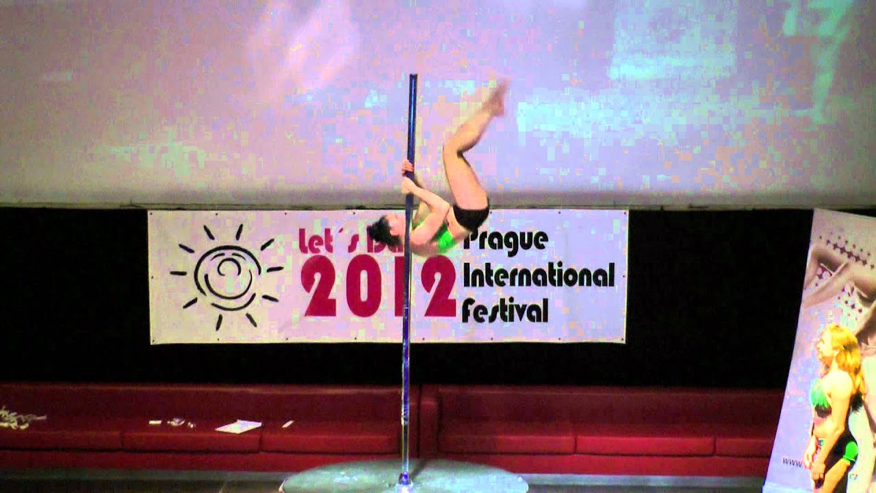 Let´s Dance Pole Battle: Profi: Anna Nikulina + Stacey Akentyeva - YouTube