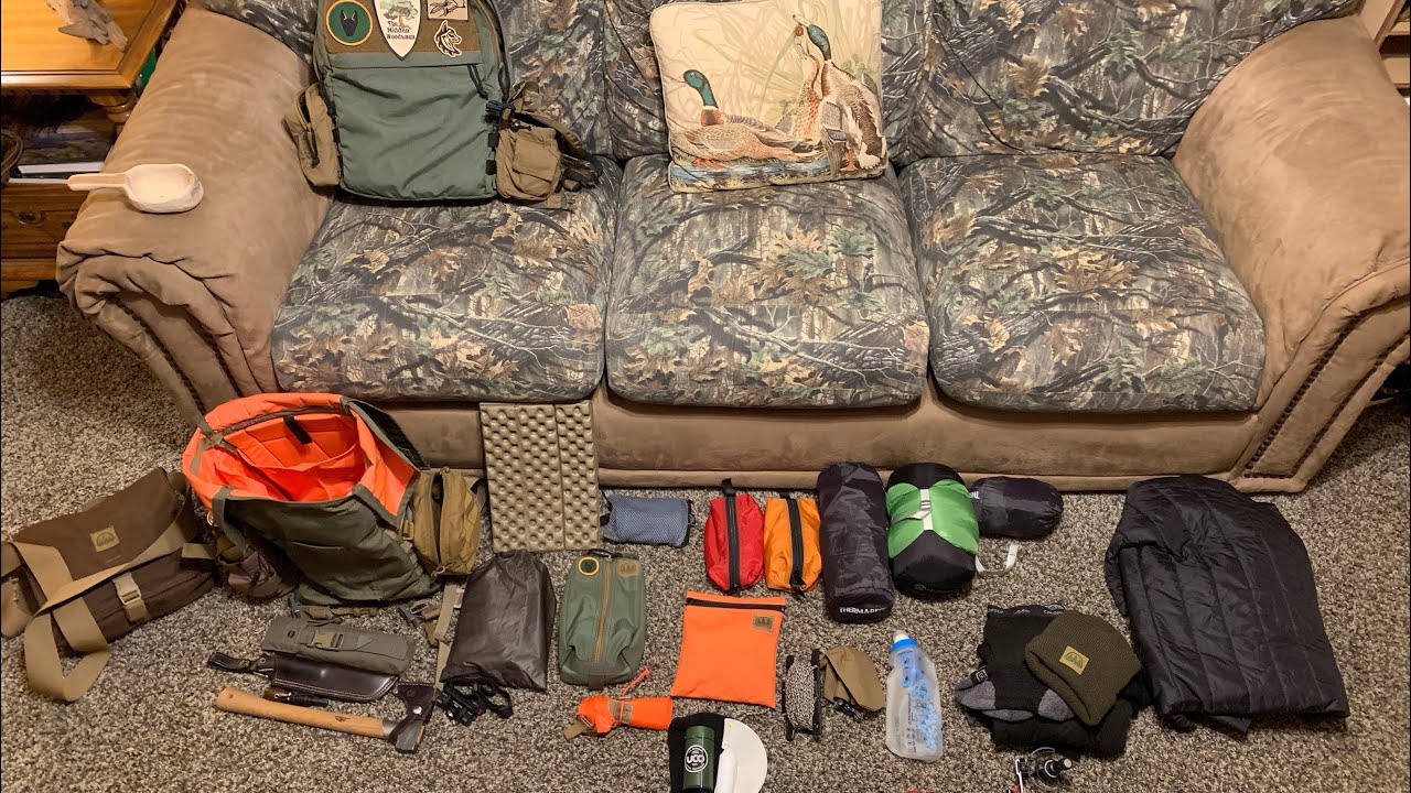 Gear for an overnight bushcraft campout - YouTube