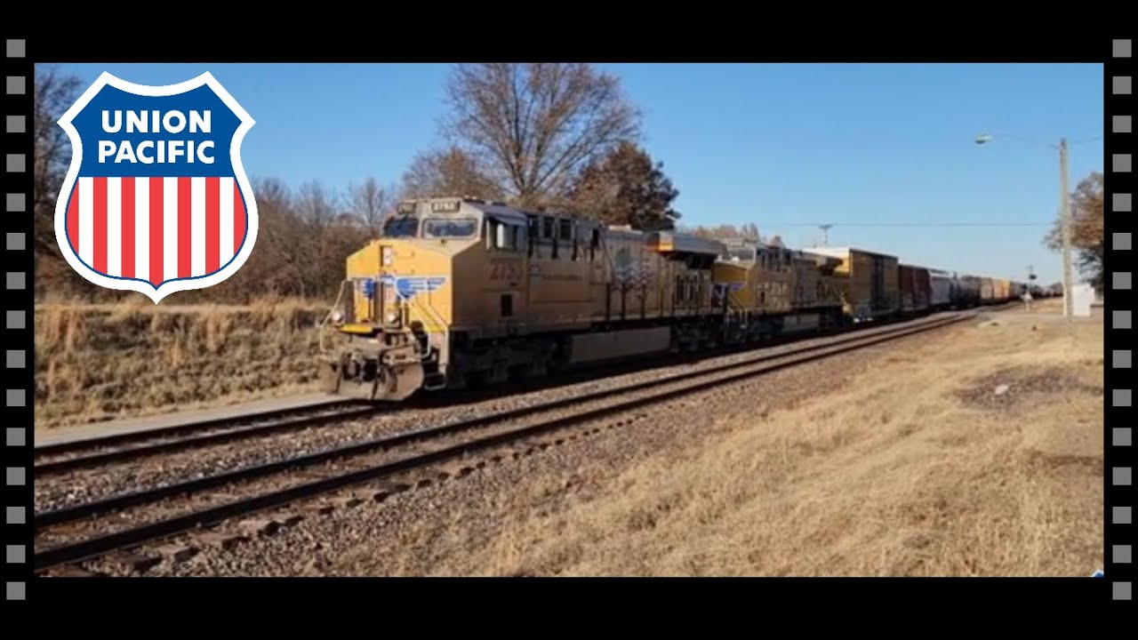 3/17/23 Union Pacific Tonti Road - YouTube