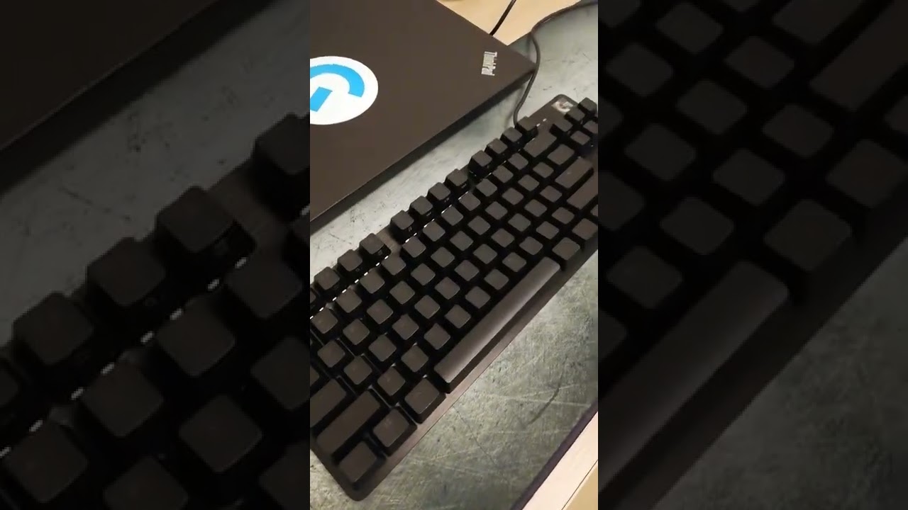 virgin KG full keyboard vs chad Logitech tkl - YouTube