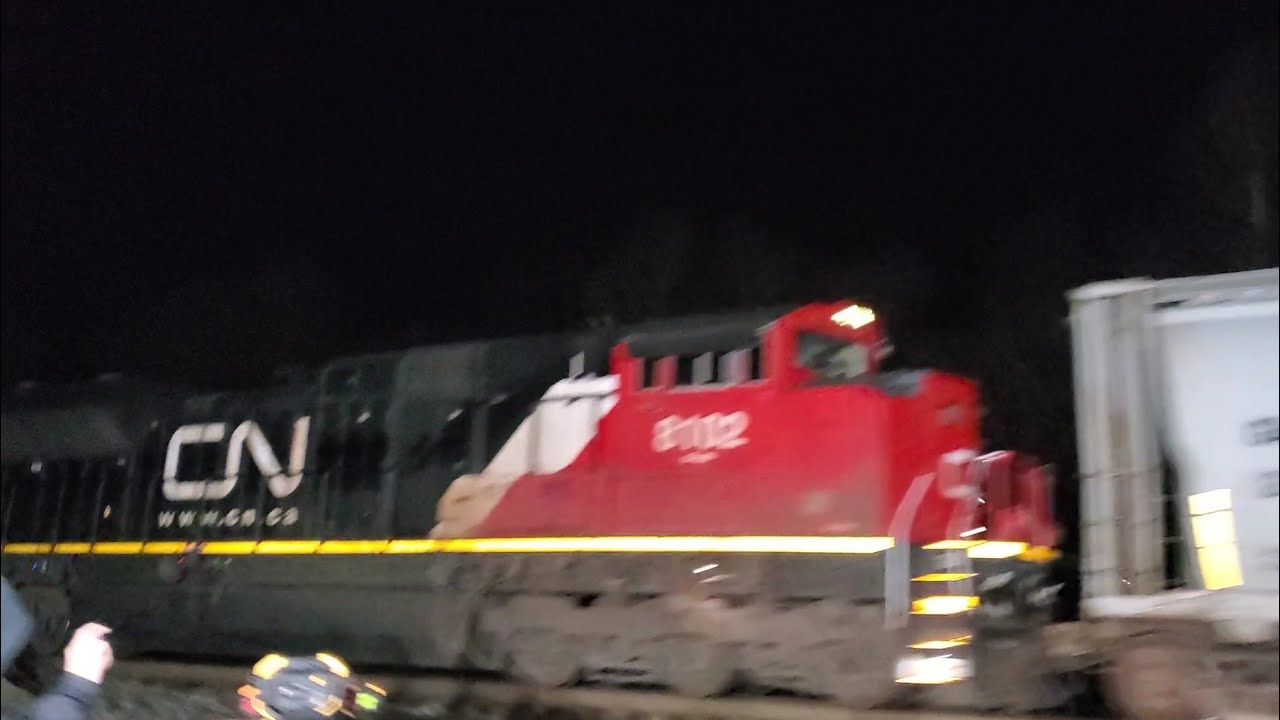 CSX Yn2 & Rare CN SD70ace Leading Empty Ethanol Train on B&O old Mainline Mt Airy MD 11/17/24 ...
