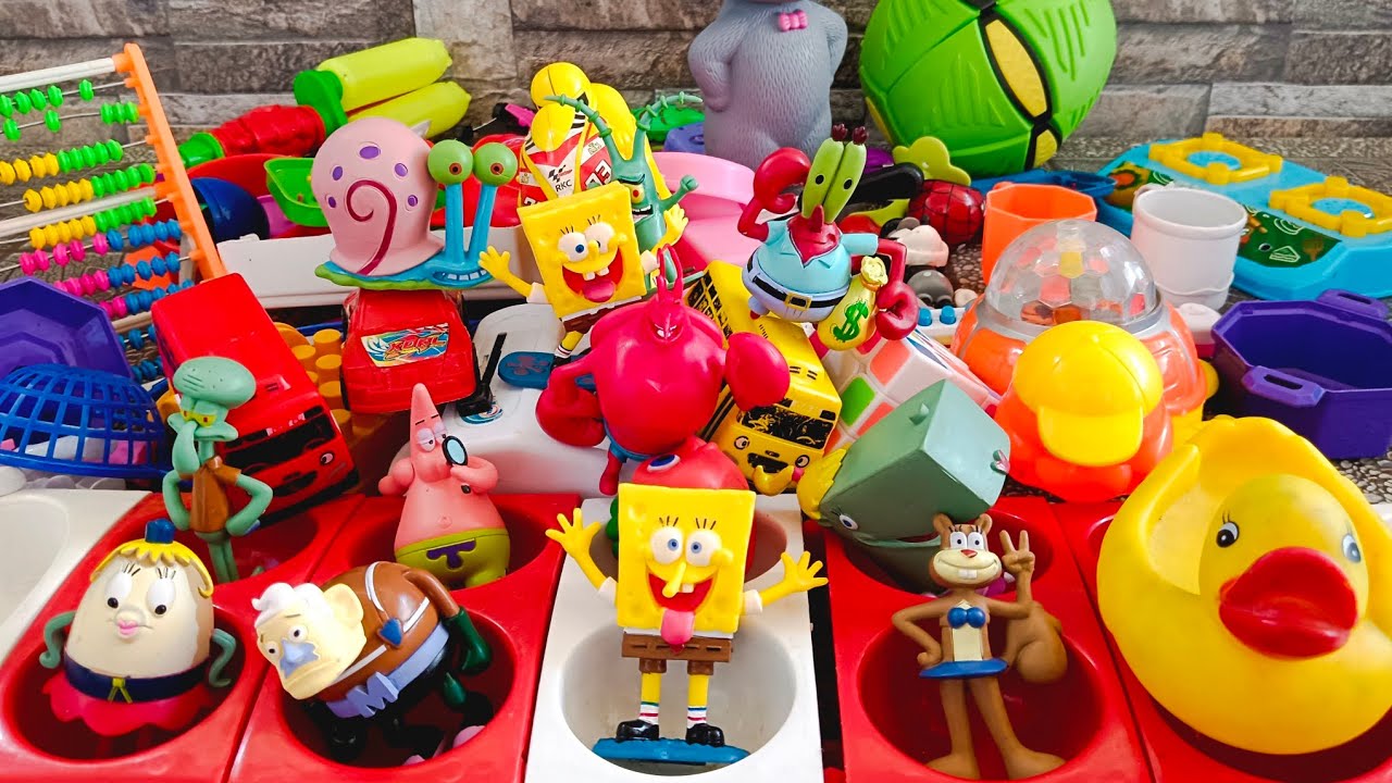 Spongebob Menemukan Harta Karung mainan - YouTube