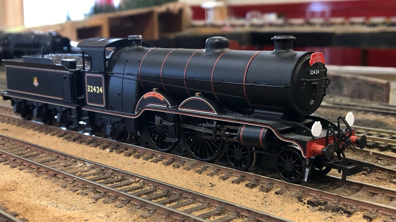 The BACHMANN is, LB&SCR Class H2 4-4-2 No.32424 'Beachy Head' was ...