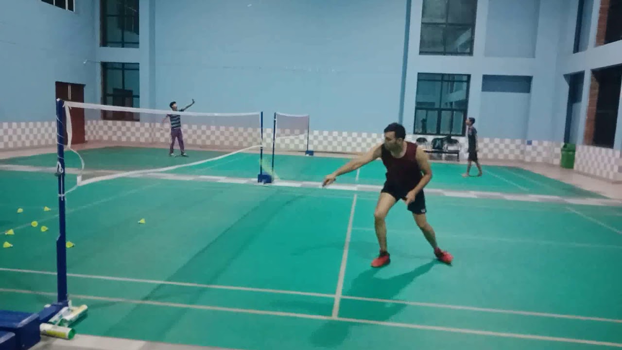 Badminton deceptive double movement shot - YouTube