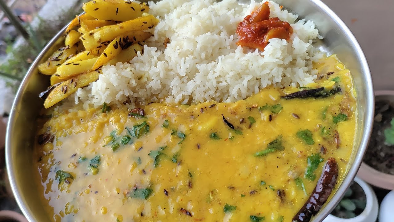 दाल चावल आलू भुजिए के साथ | Dal chawal recipe with aloo bhujia|#cooking ...