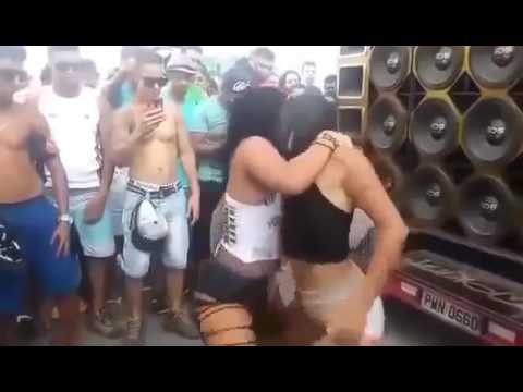 PASSA A MÃO NA XERECA DELA