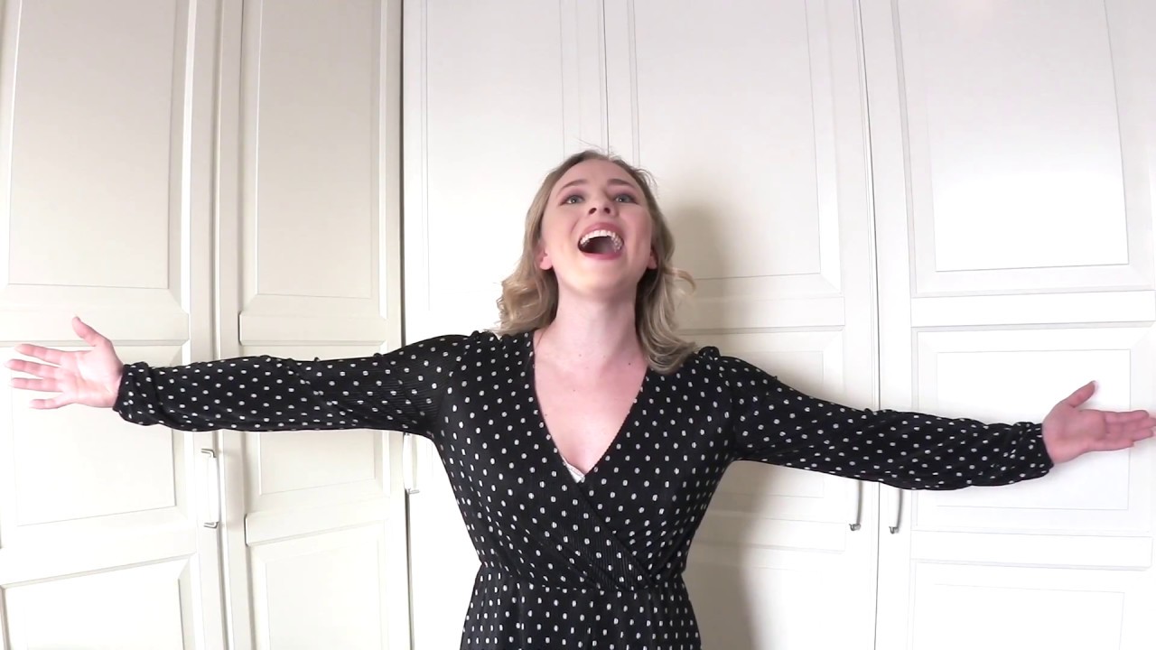 LIVE OUT LOUD - A LITTLE PRINCESS /Frida Helene Hansen - YouTube