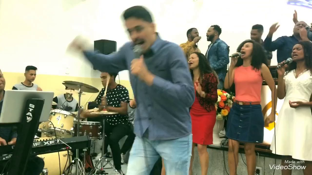 Tu és digno (You deserve it) - New Song Music - YouTube