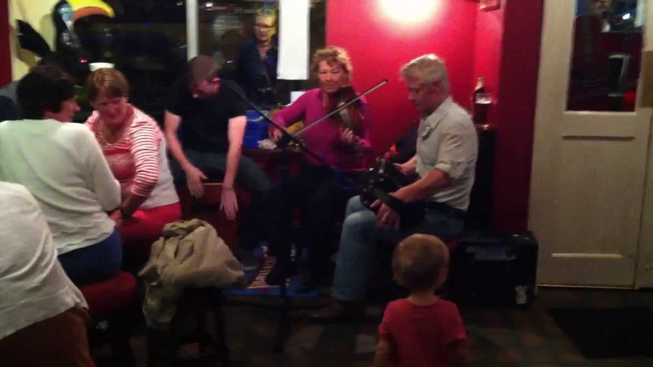 The Strand Street Ceili Band @ Marina Inn Pub, Dingle, Ireland - YouTube