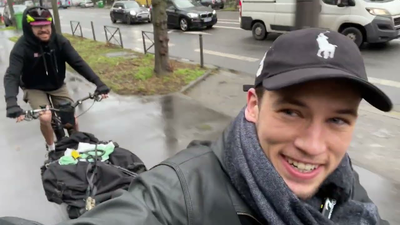 Damien - Coursier parisien à vélo-cargo Omnium - YouTube