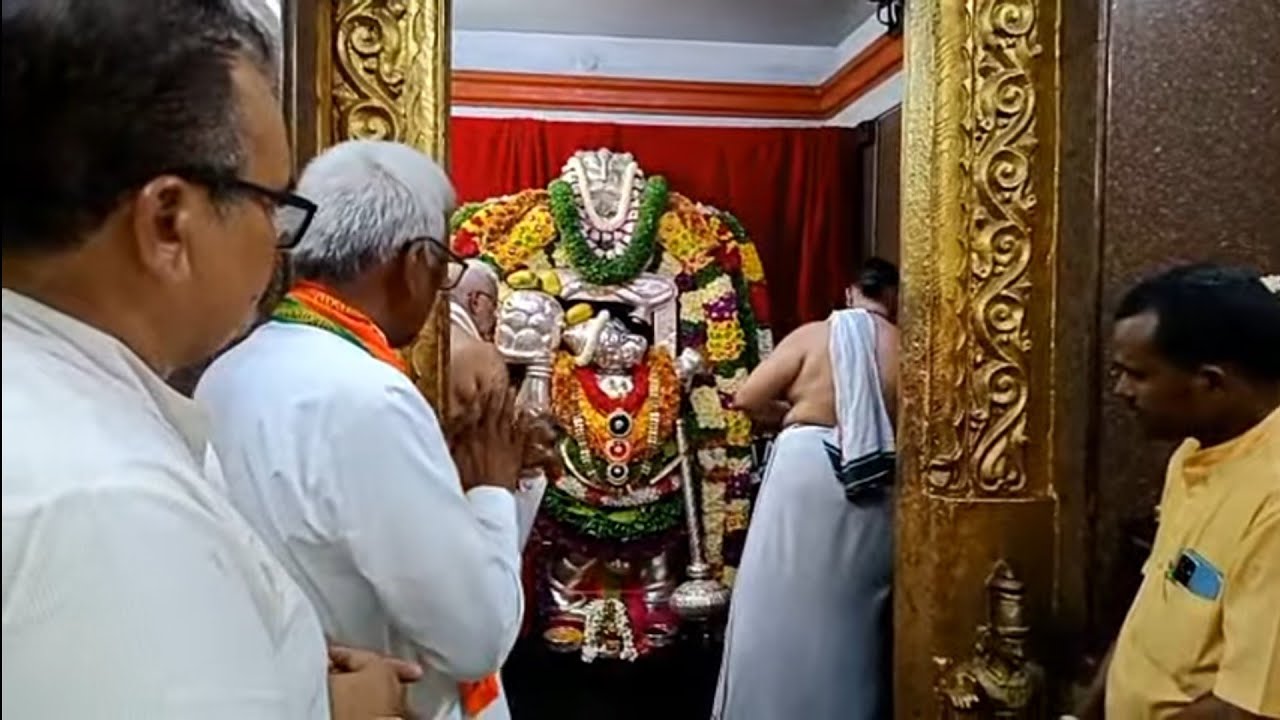 Basetty Suresh is live Hanuman jayanti naivedyam alankaram gali Devra ...