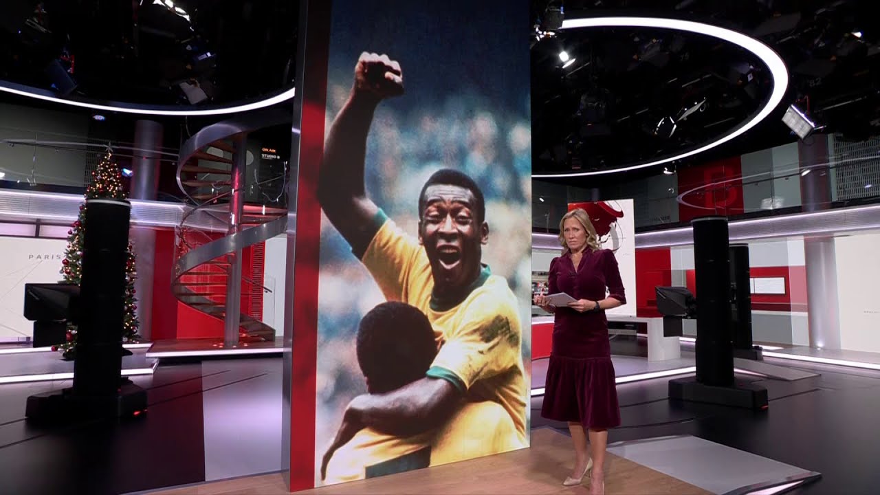 BBC News at Ten (22GMT - Full Program - 29/12/22) [1080p50] - YouTube