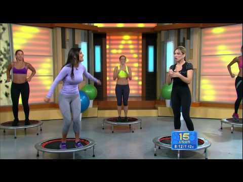 Claudia Molina & Chiquinquirá Delgado on trampolines 2012/08/28 ¡Despierta América! HD
