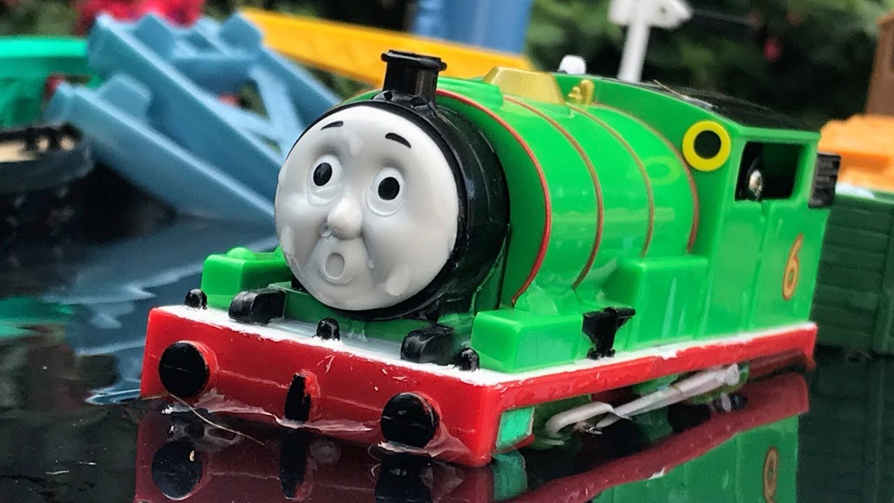 PERCY TAKES THE PLUNGE Crashes - YouTube