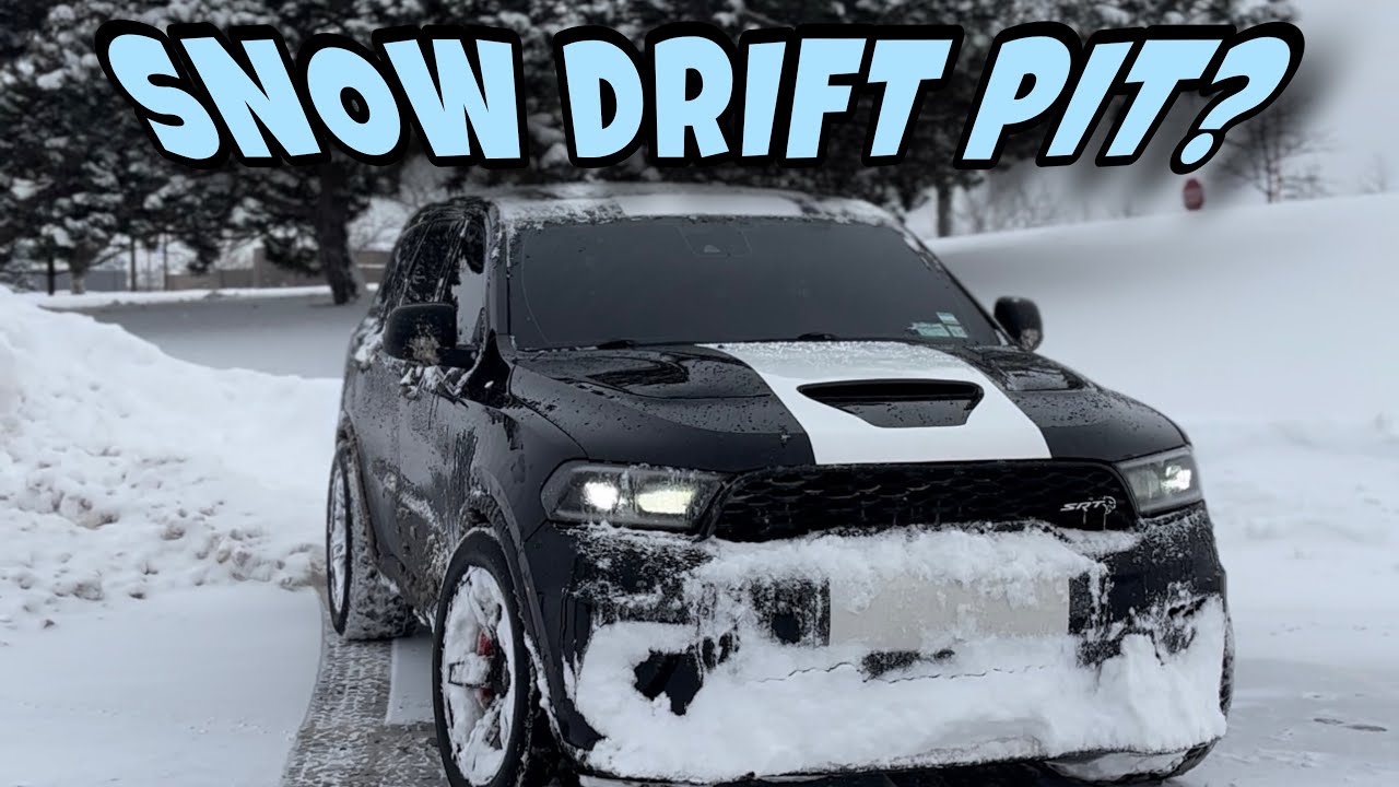 SLIDING THE HELLCAT IN THE SNOW!😳🔥 - YouTube