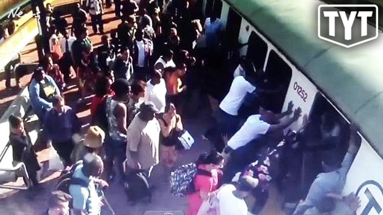 Woman Gets Leg Trapped In Subway - YouTube