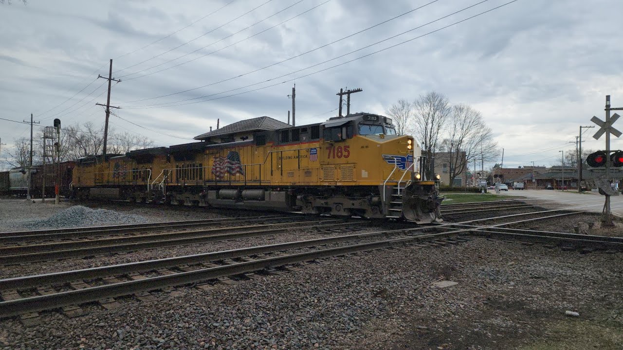 CN Train A49081 06 UP 7185 UP 7102 West Chicago, ILL April 7, 2024 1408 - YouTube