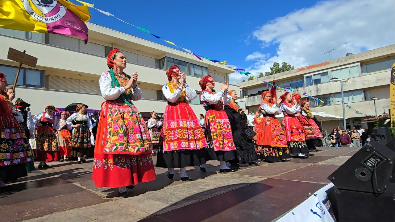 🥁 Rusga Típica da Correlhã - YouTube