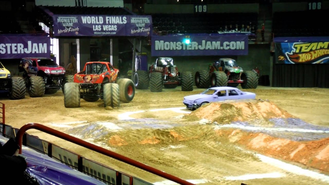 Monster Jam Spokane, WA 2015 Play N For Keeps Wheelies - YouTube