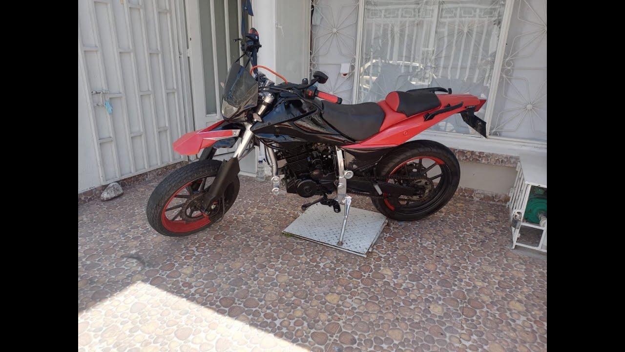 Akt Xm 180 Modificada Supermotard - YouTube