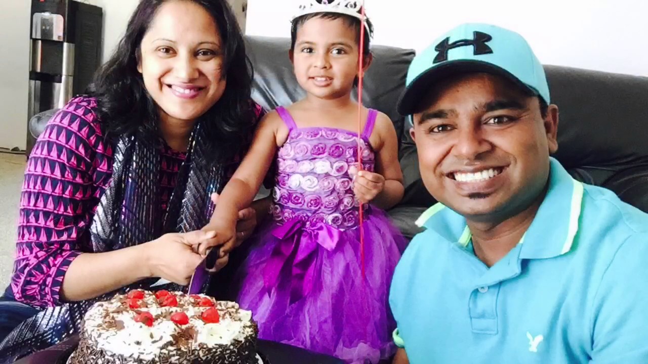 Tania's world - YouTube