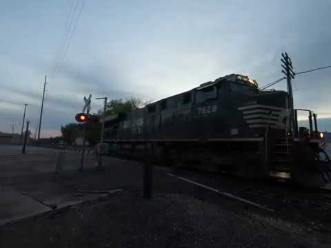 5/14/2020 NS 7628 ES40DC runs back up the Ex PRR at London, OH - YouTube