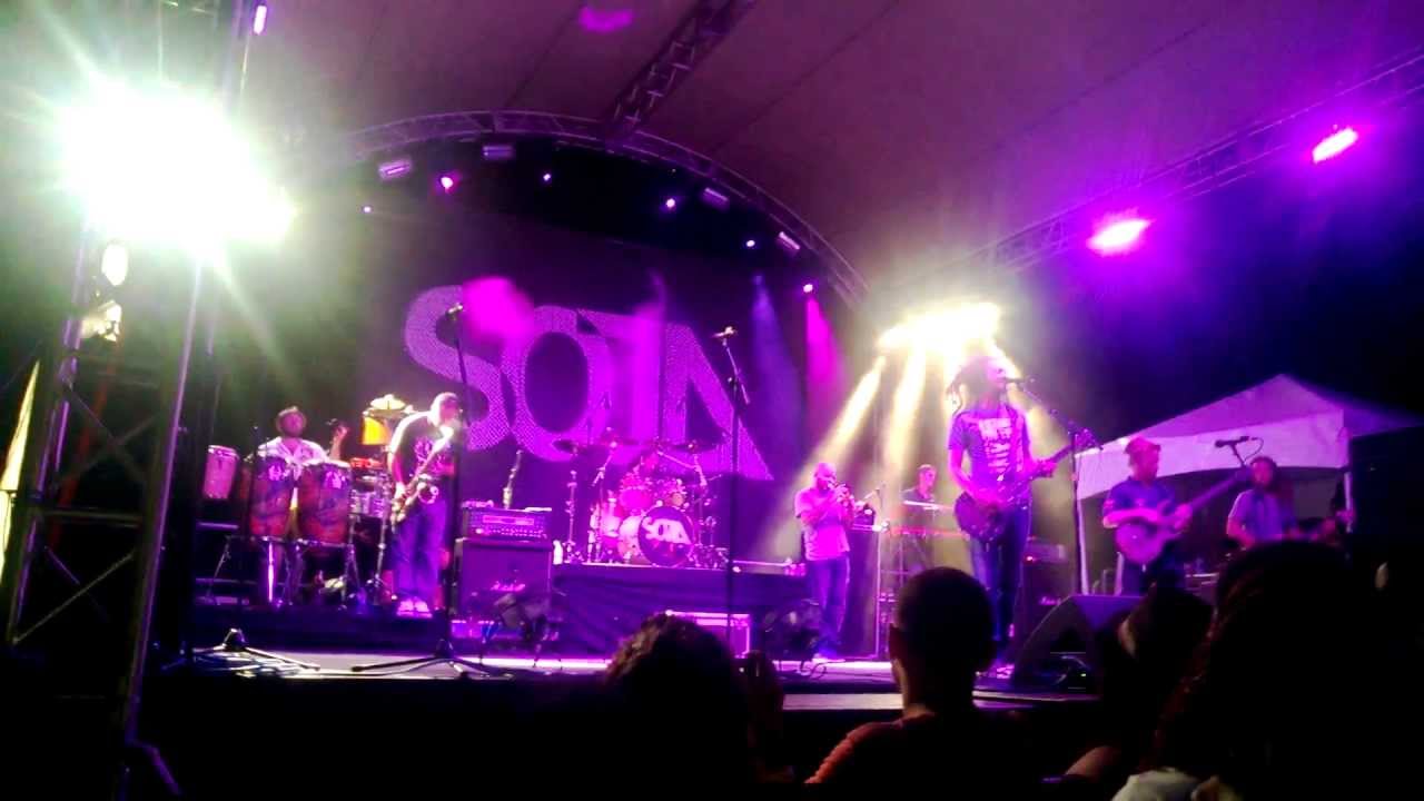 SOJA- Be with me now (live in PR) - YouTube
