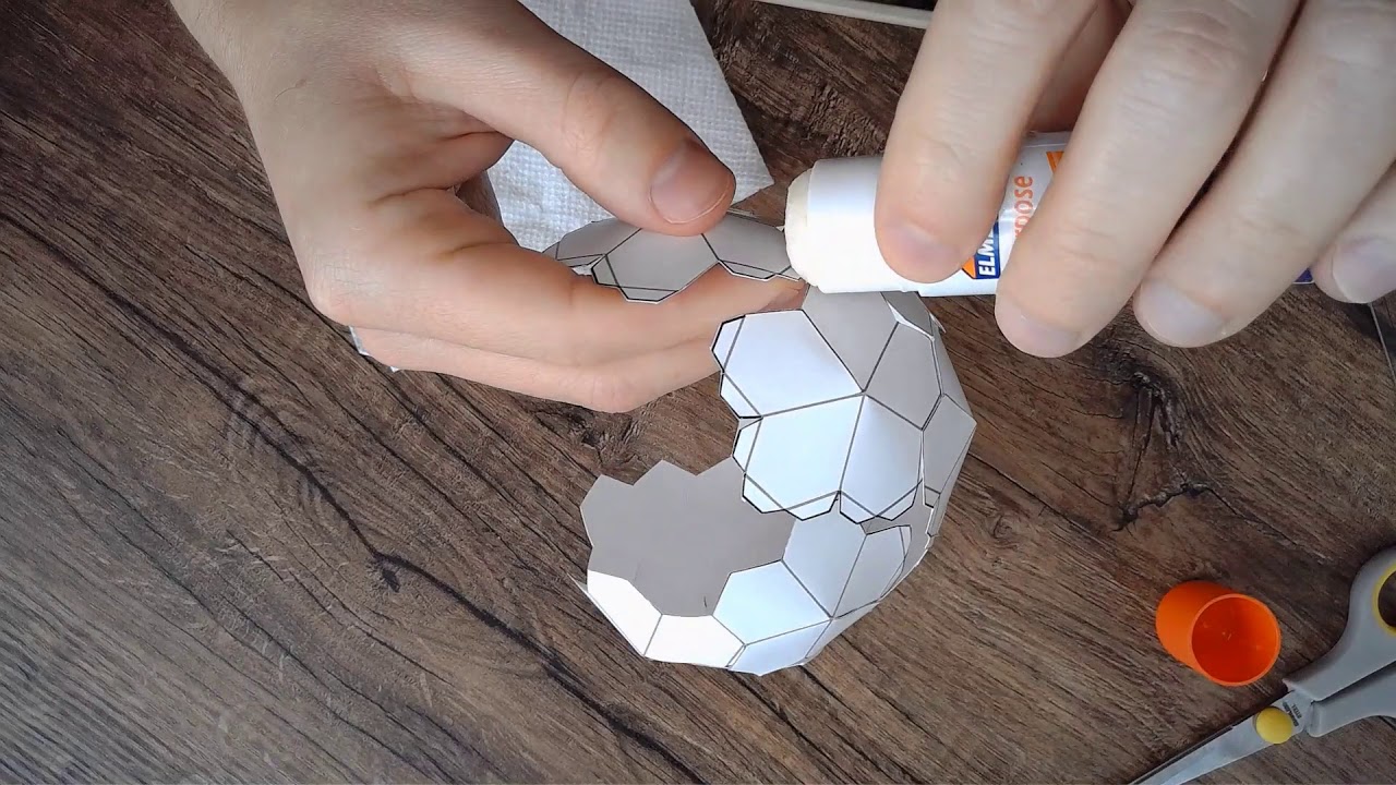Pentagonal hexacontahedron (Catalan solid) - YouTube