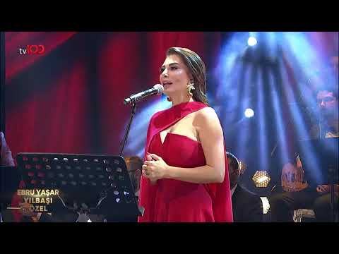 Ebru Yaşar'dan anlamlı mesaj