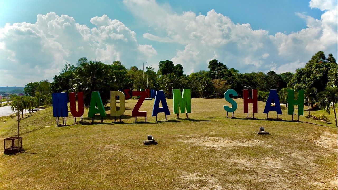 Drive around Bandar Muadzam Shah @ Pahang on a sunny day - YouTube