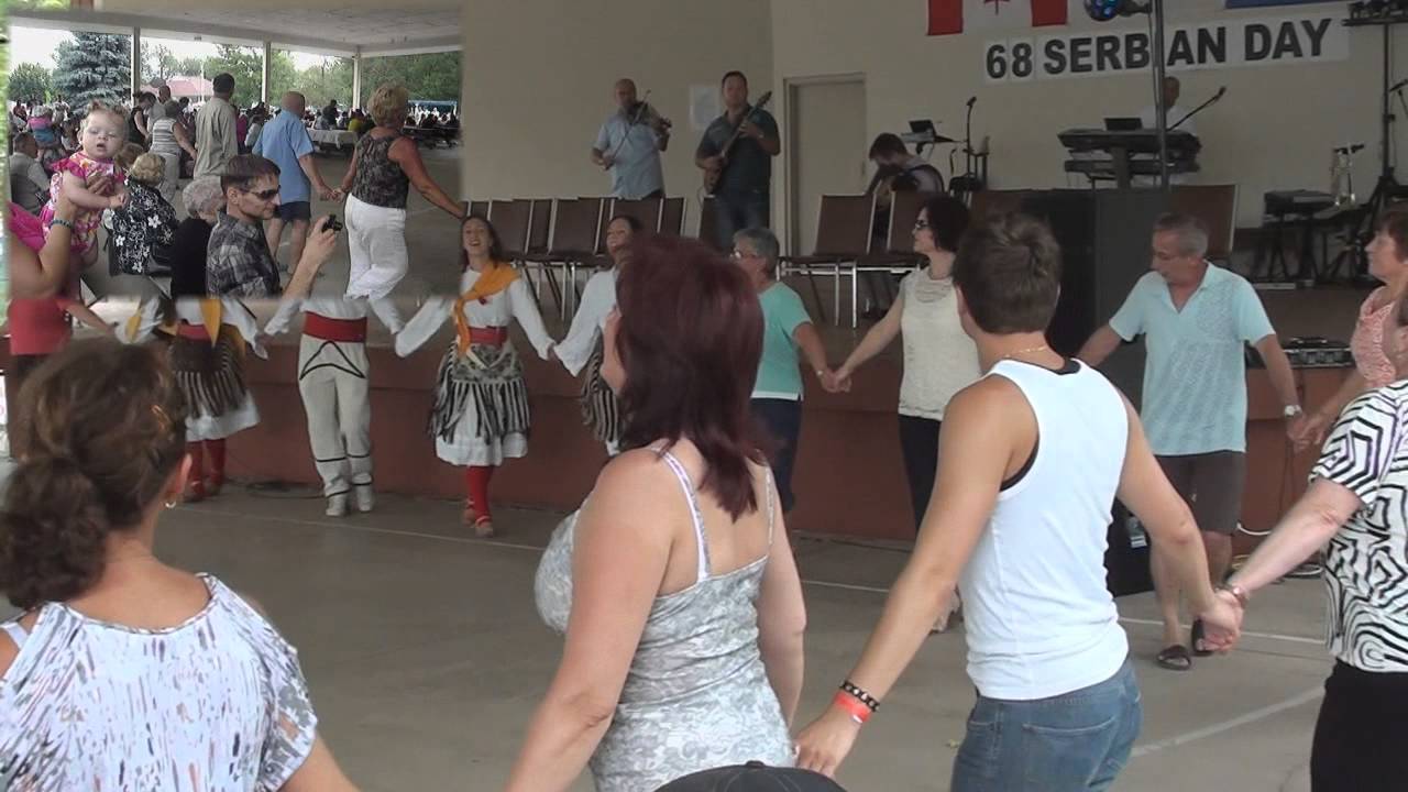 Serbian day Niagara Falls featuring dancing Serbian Bebche. - YouTube