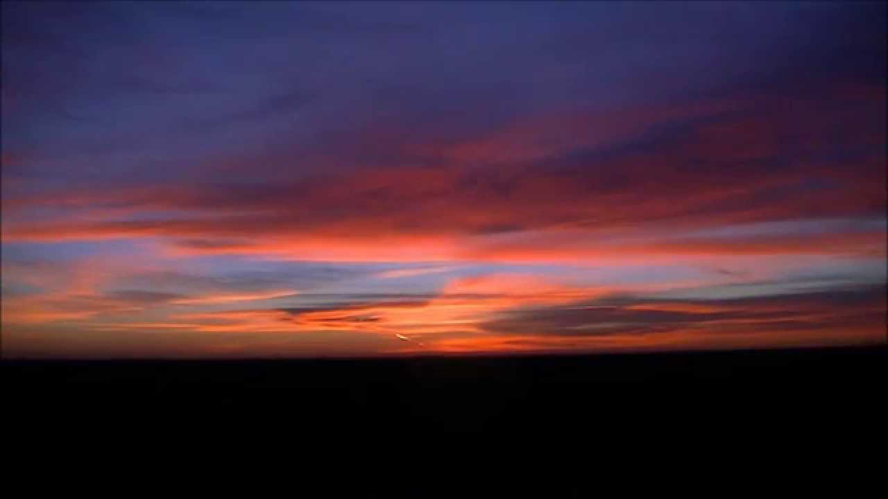 2 SUNS RISING ? NIBIRU /GRAND FORKS ND 10 26 2014 - YouTube