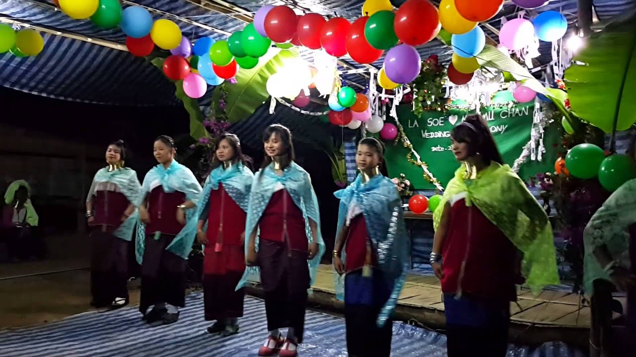 Kayan dance 1 - YouTube