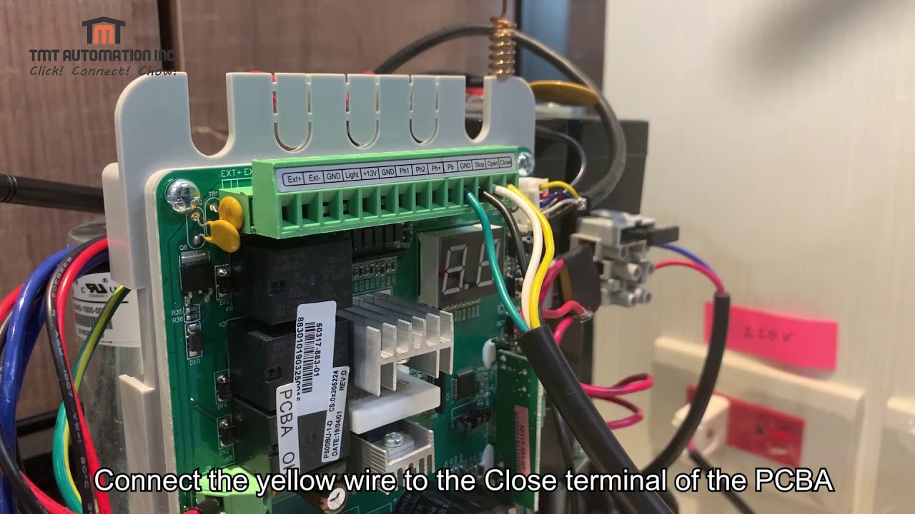 TMT Sliding Gate (Open/Stop/Close) - YouTube