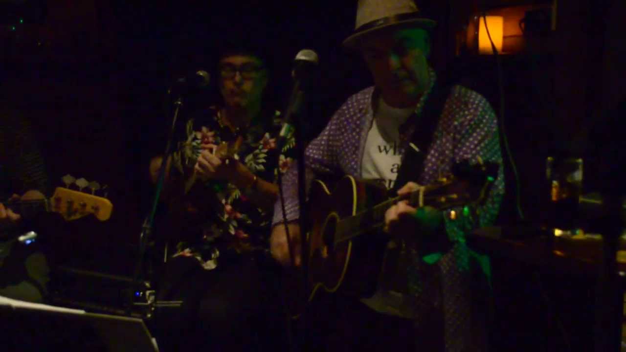 Dennis Aubrey and Peter Purton and band - YouTube