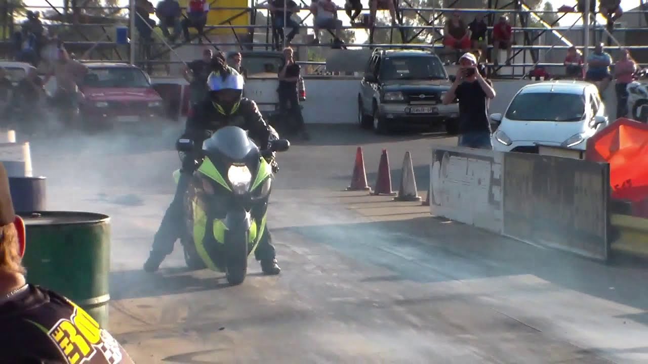 Drag Racing in South Africa - YouTube