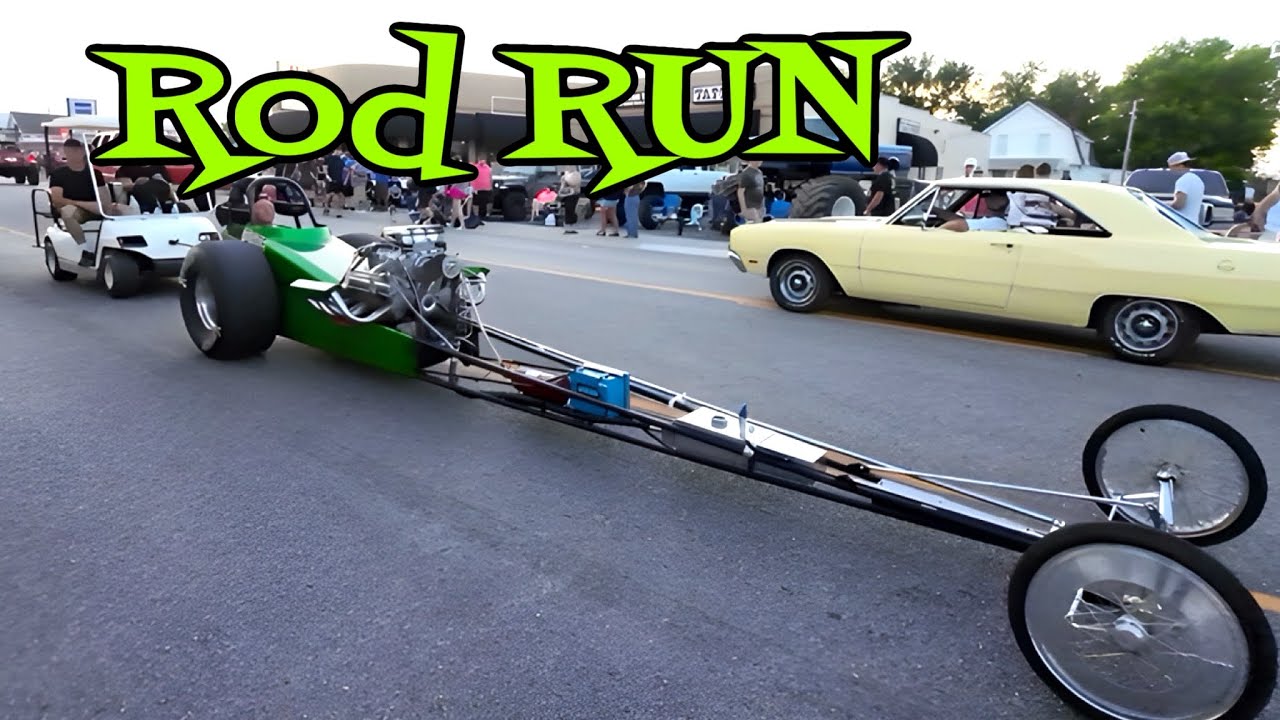 Wentzville rod run Big turnout. - YouTube