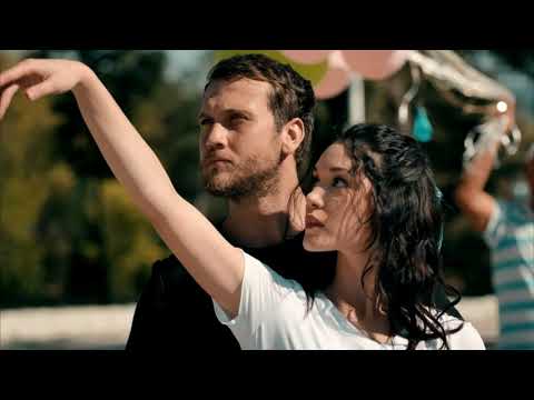 Yamac ve Nehirin dans ettigi sarki