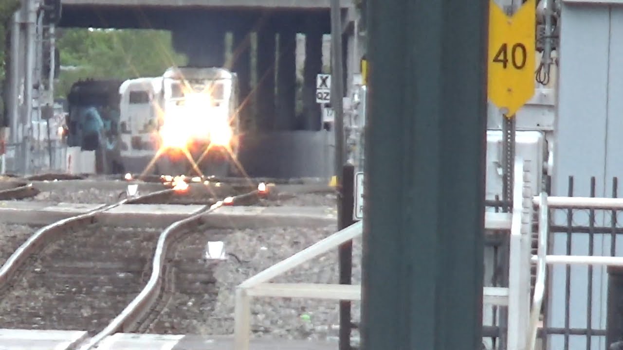 Metrolink Locomotive # 887 EMD F59PHI Pulls Into Orange Metrolink ...