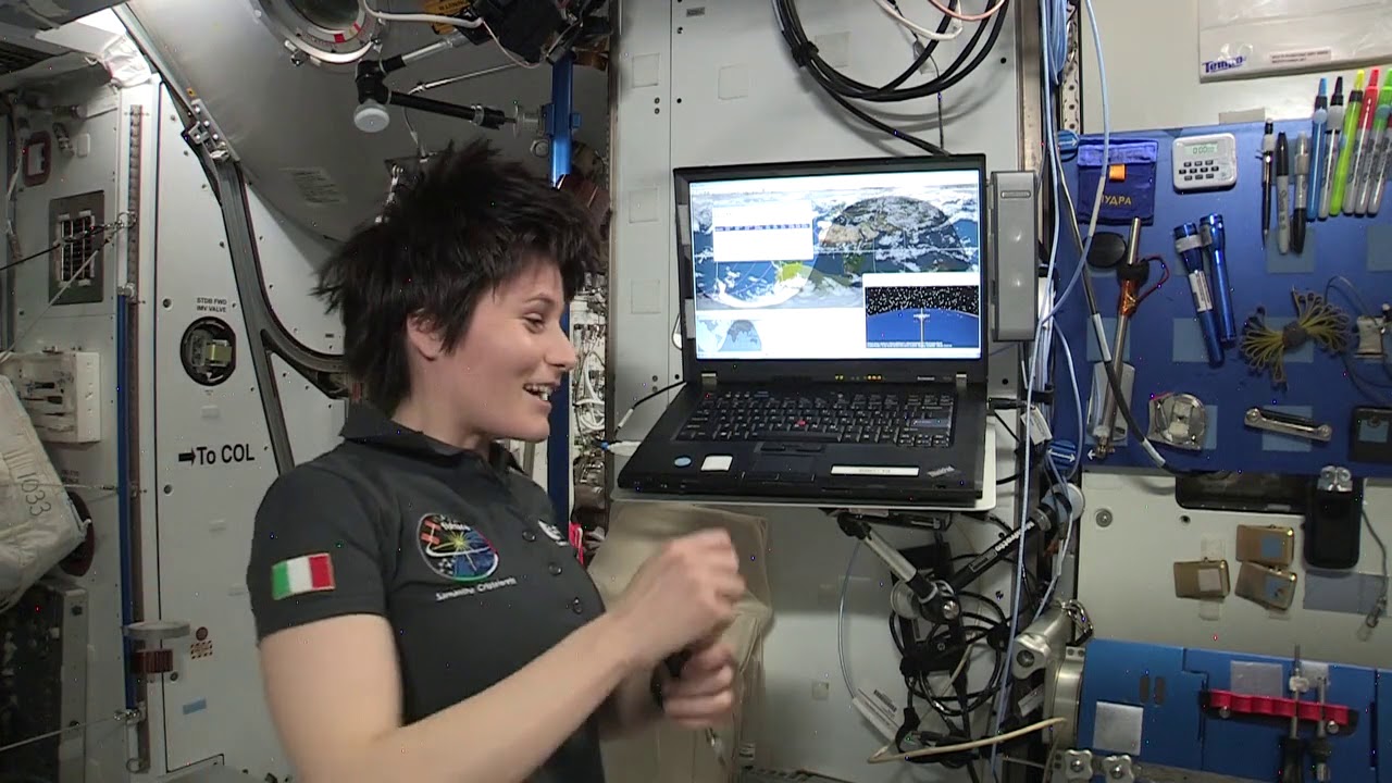 Node 2 ISS Tracker - YouTube