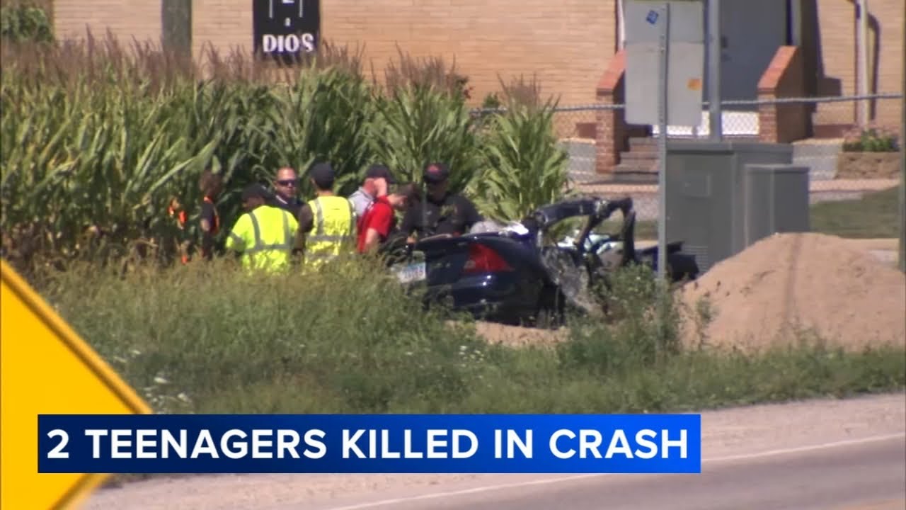 2 high schoolers killed, 3 others injured in suburban crash, officials ...