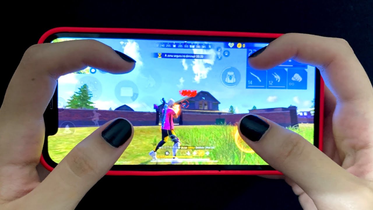 2 MESES JOGANDO FREE FIRE NO IPHONE 12 - MOSTRANDO AS MÃOS JOGANDO FREE ...