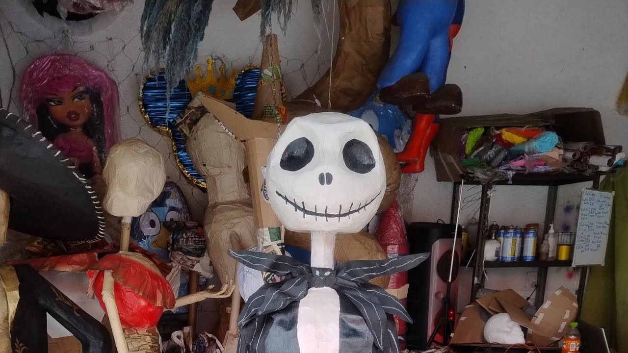 Como hacer un Jack Skellington de carton - YouTube
