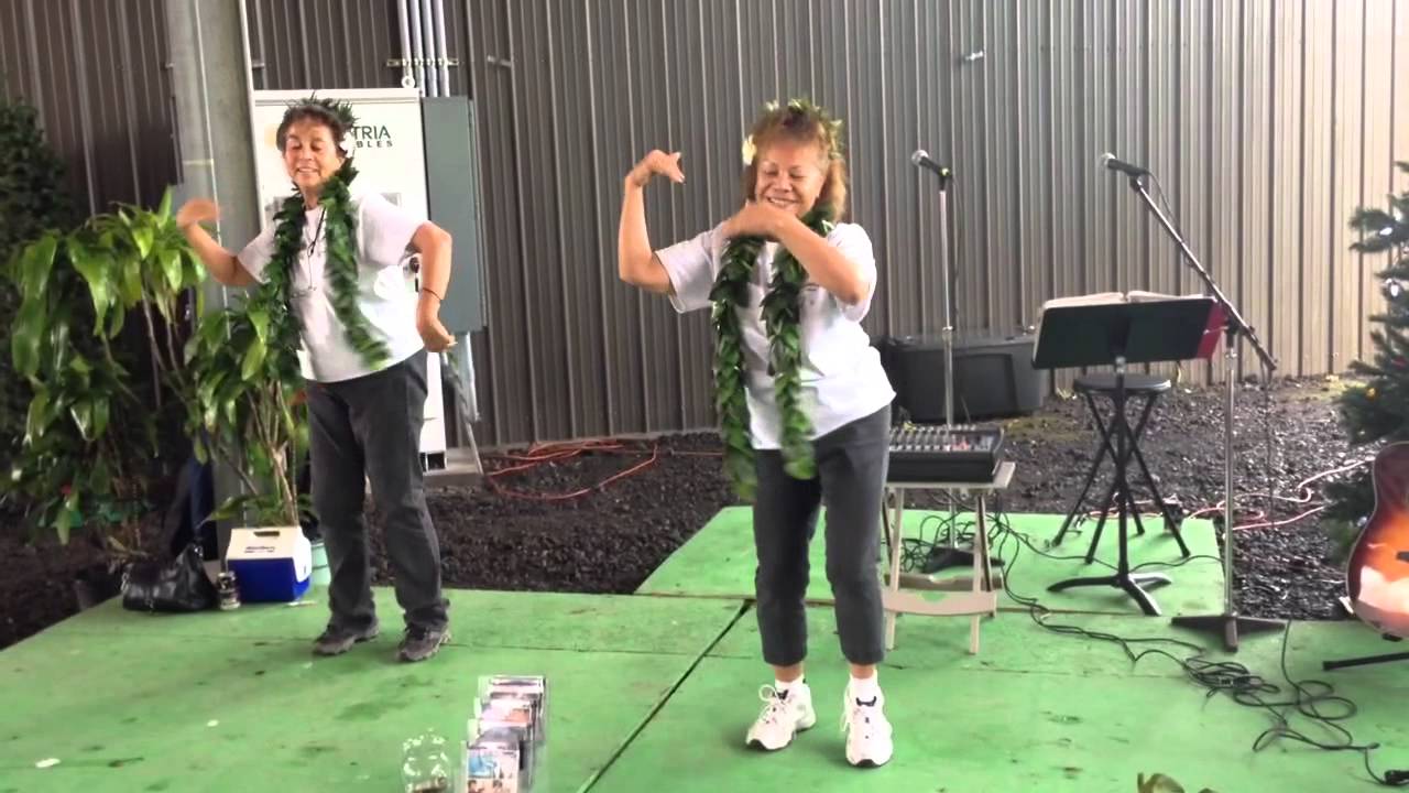 Ka Manu Hula - YouTube