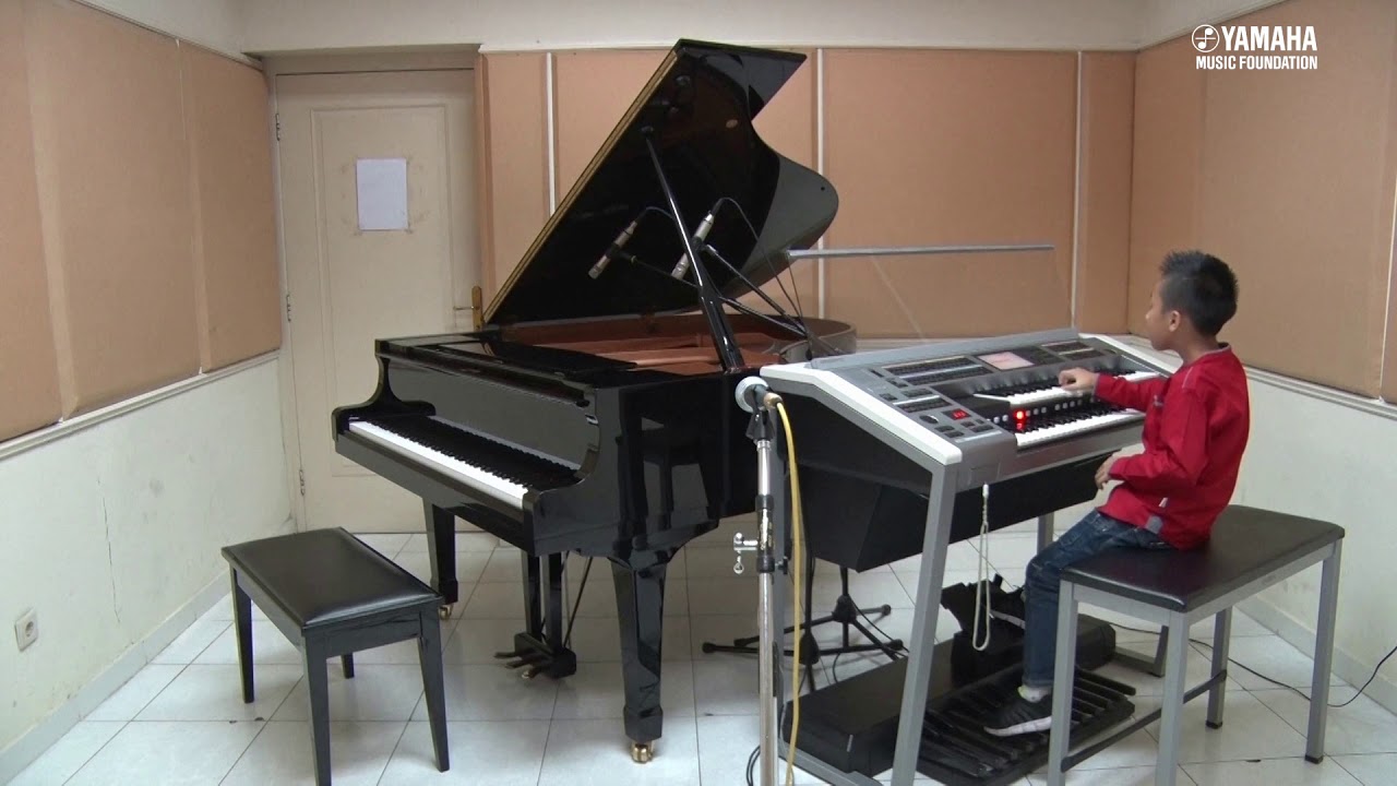 "Bee Trap!" Song of The Little Bear by Michael Ethan Hoo ～ JOC ...